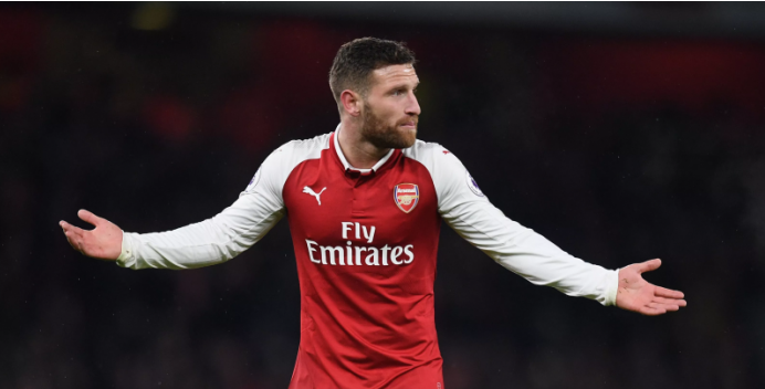 Mustafi otkrio kako se nosi sa kritikama navijača • CG-Fudbal