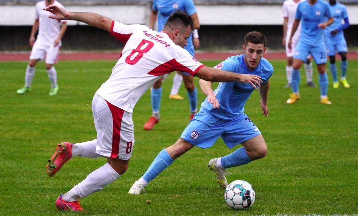 Prvijenac Jezera! • CG-Fudbal