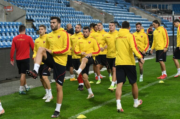 Igramo za sebe i svoju državu i grb • CG-Fudbal